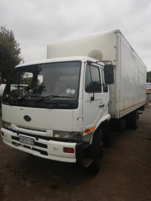 2006 Nissan UD80 | DMG Commercial Vehicles